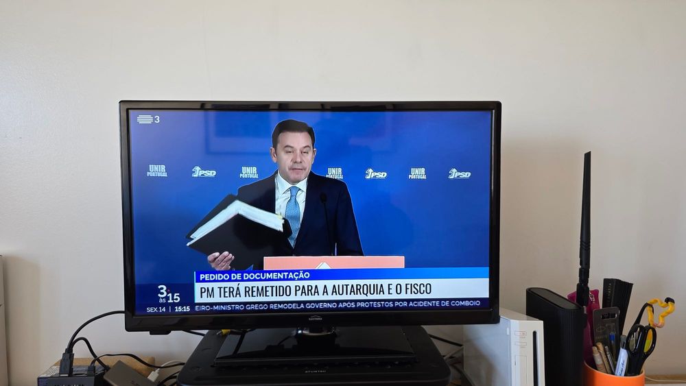 TV Led Electronia HD 24 polegadas Olivais • OLX.pt