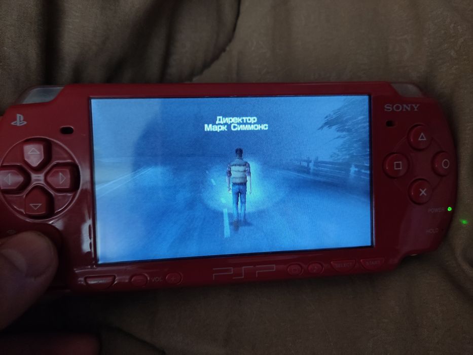 Psp 2000 red version: 2 700 грн. - Приставки Чернігів на Olx