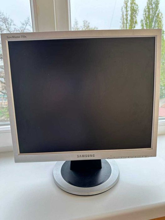 Samsung 710N самсунг 17 дюймів для відеоспостереження видеонаблюдения ...