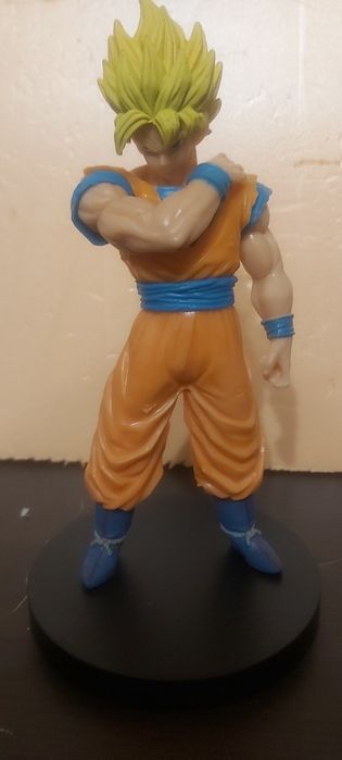 Figurka dragon ball songo son goku ssj 19cm. Toruń • OLX.pl