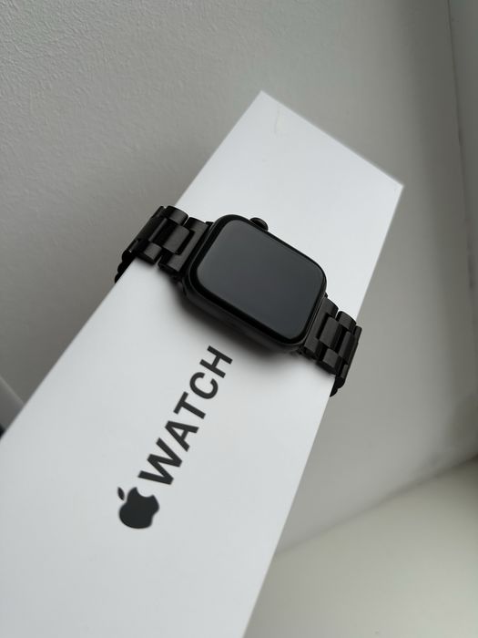 Apple Watch SE 44 mm Space Gray Aluminum Case Black Sport Band: 6 500 ...