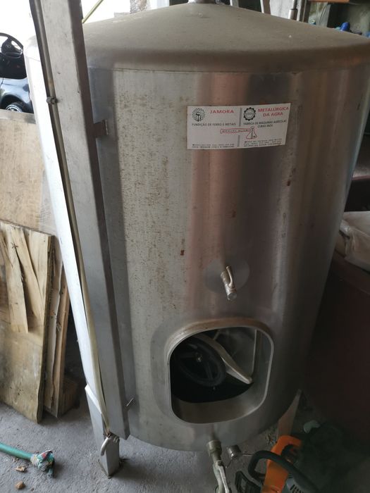 Cuba inox 250l e 500 l Aldreu • OLX.pt