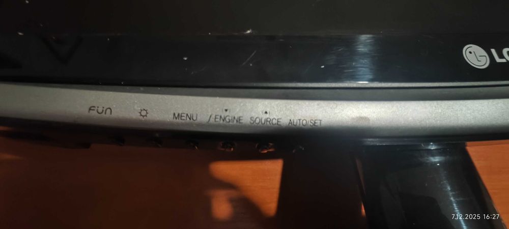 Monitor LG Flastron W1952TE Sieradz • OLX.pl