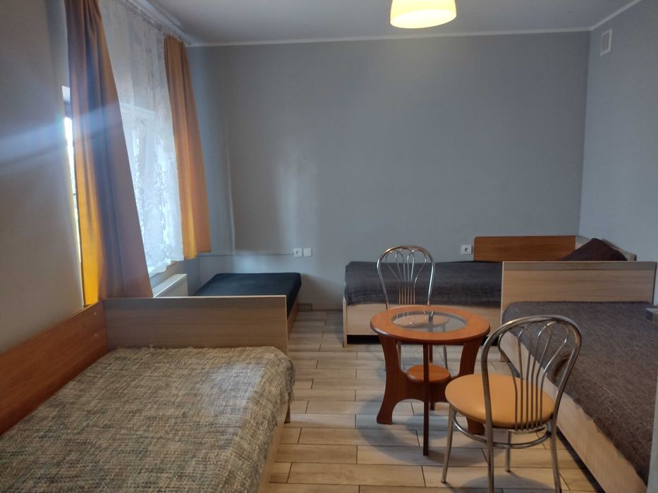 Pokój 3 lub 4 osobowy 700 od osoby Wrocław Psie Pole • OLX.pl