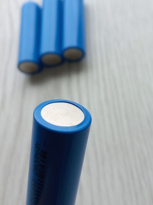 Аккумулятор 18650 3.7V 2800 mAч опт 35 грн вес 43гр новые: 50 грн ...