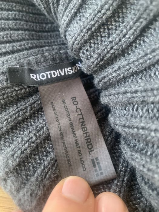 Шапка зимния Riot Division оригинал: 1 750 грн. - Шапки Бровари на Olx