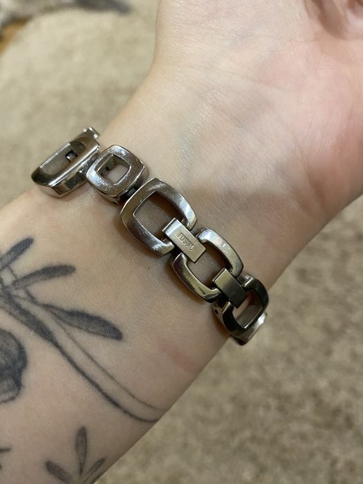 Годинник Fossil срібний жіночий 1 660 грн Наручні годинники Славута на Olx