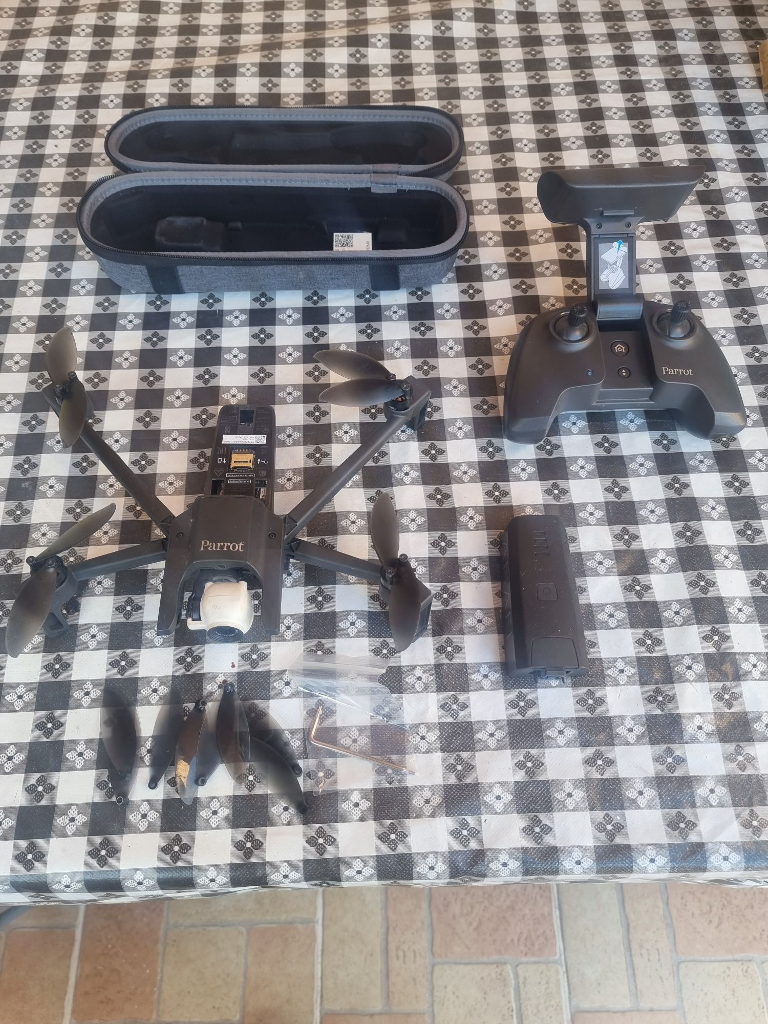 Drone parrot anafi 4k Aves • OLX.pt Drone parrot anafi 4k Aves • OLX.pt