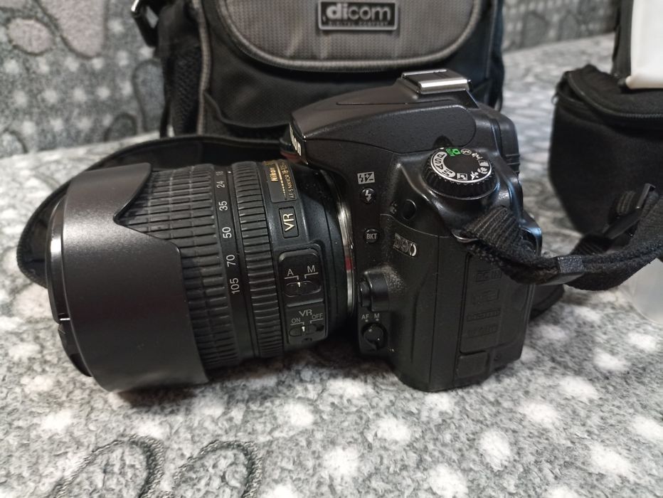 Nikon D90 + kit 18-105 і спалах nikon sb700: 9 500 грн. - Цифрові ...