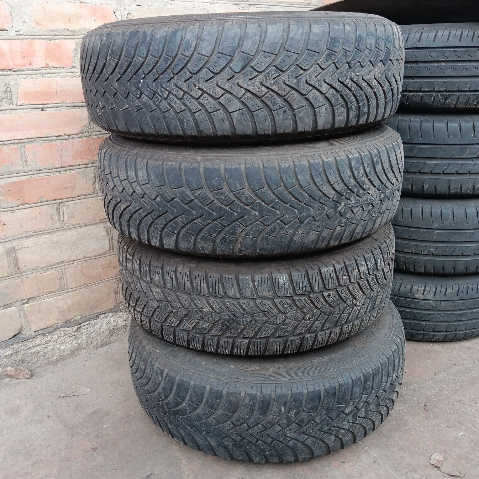 Колеса диски шини 5/114,3 R16 215/70R16: 1 000 грн. - Колеса в зборі ...