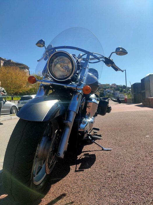 Suzuki Intruder VLR1800 edição limitada Sandim, Olival, Lever E ...