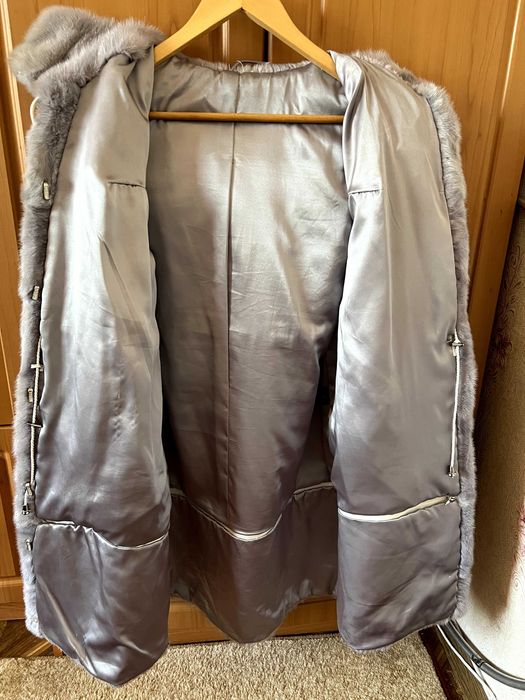 Норкова шуба сіро блакитного кольору 15 000 грн Шуби кожухи Біла Церква на Olx