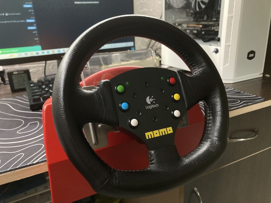 Logitech MOMO Force GT кермо: 2 350 грн. - Периферійні пристрої ...