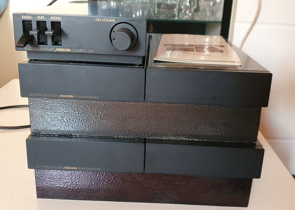 Meridian 105 + 101 preamp + monobloki + zasilacze Świebodzin • OLX.pl