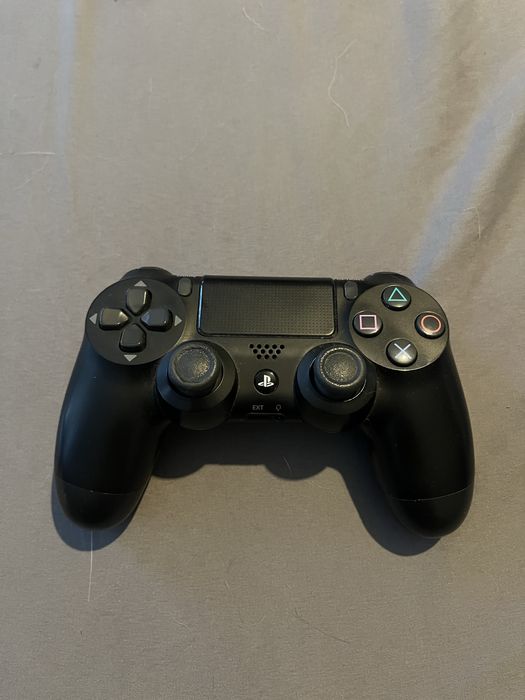 Używany pad Dualshock 4 Łomna-Las • OLX.pl