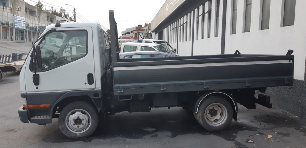 Mitsubishi Canter (Tri-Basculante) 3.0L [DI-D] 125HP [Bascula Hardox] Rio de Mouro • OLX Portugal