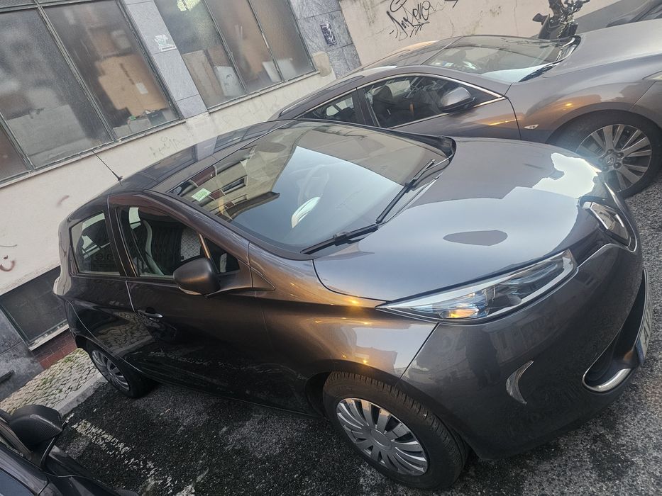 Rent car tvde renault zoe 200€ Sacavém E Prior Velho • OLX.pt