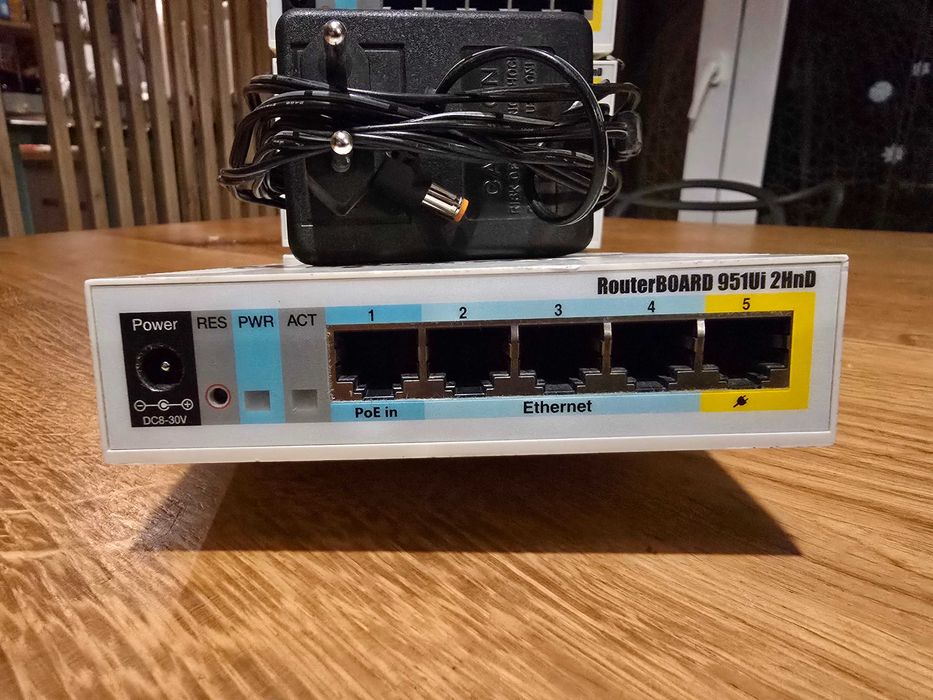 MikroTik RB951Ui-2HnD Routerboard Nasielsk • OLX.pl