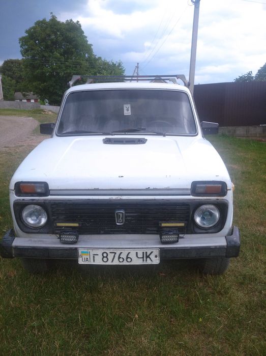 Продам ВАЗ 2121 Ніва: 1 800 $ - ВАЗ Новоселиця на Olx