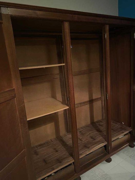 Guarda Fatos em madeira Belinho E Mar • OLX Portugal