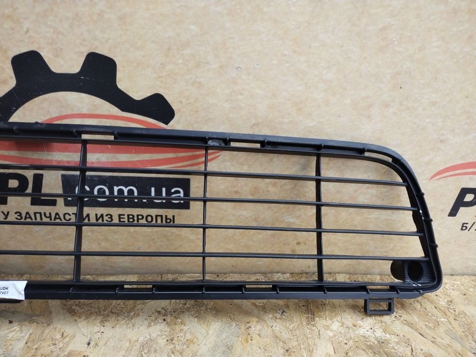 Toyota Hilux 2011-2015 решетка бампера переднего 53112-0K060: 70 ...