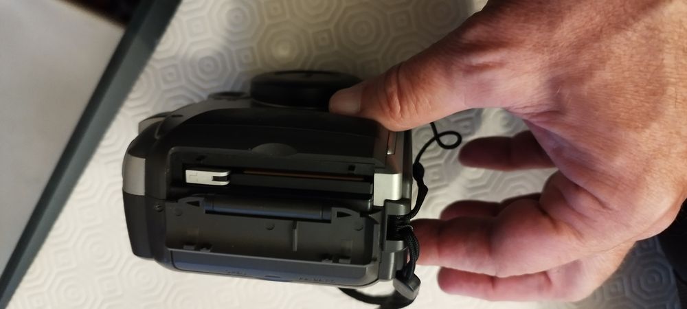 Camara digital vintage Kodak DC220 Azurém • OLX Portugal