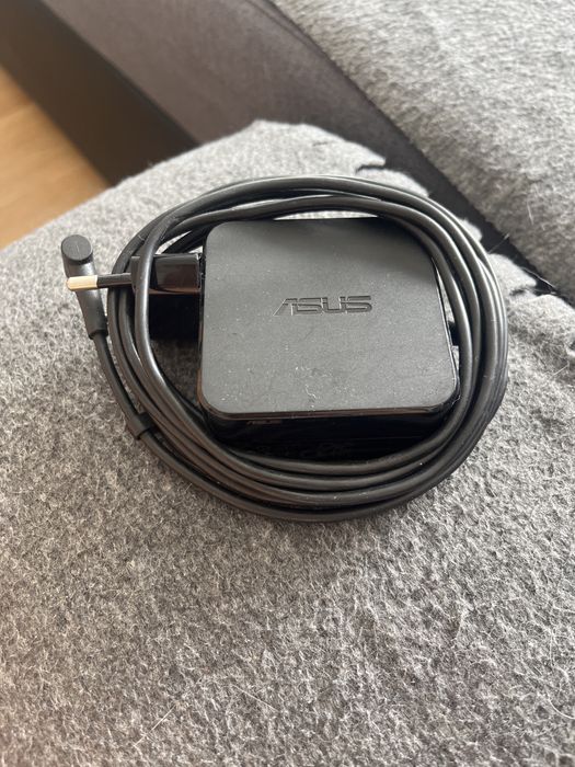 Carregador Asus AC adaptator Carcavelos E Parede • OLX Portugal