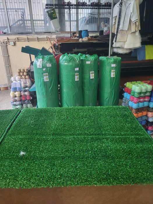 Relva artificial fina de 8 mm e relva densa de 40 mm e relva plástica ...