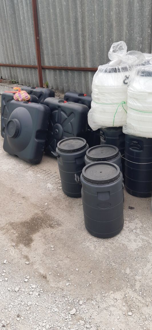 Баки для воды пластиковые: 150 грн. - Сад / город Харків на Olx
