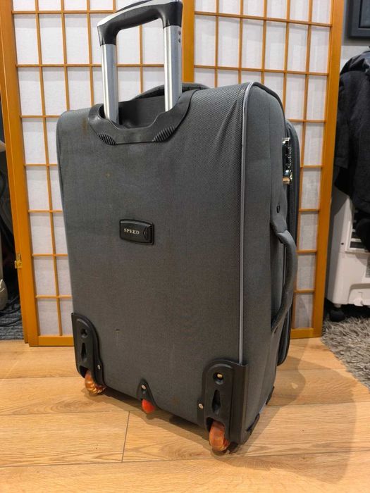 Mala de viagem Speed 23kgs Carcavelos E Parede • OLX.pt