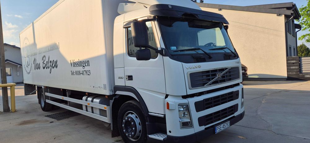 Volvo FM9 2005 r. Izoterma Dolsk • OLX.pl