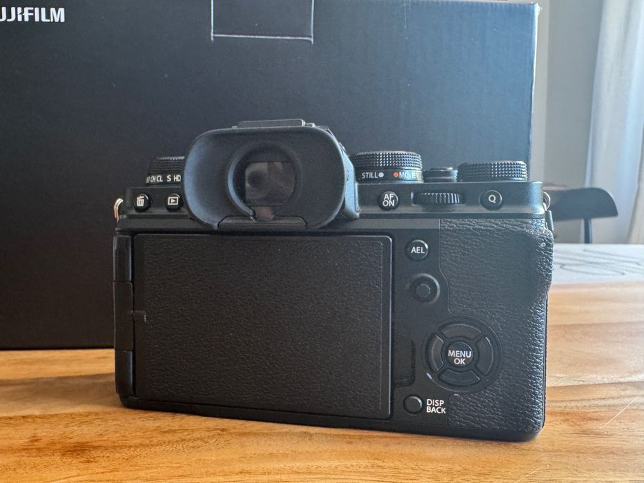 Fujifilm x-t4 perfekcyjny stan 3 baterie Kraków Łagiewniki-Borek ...