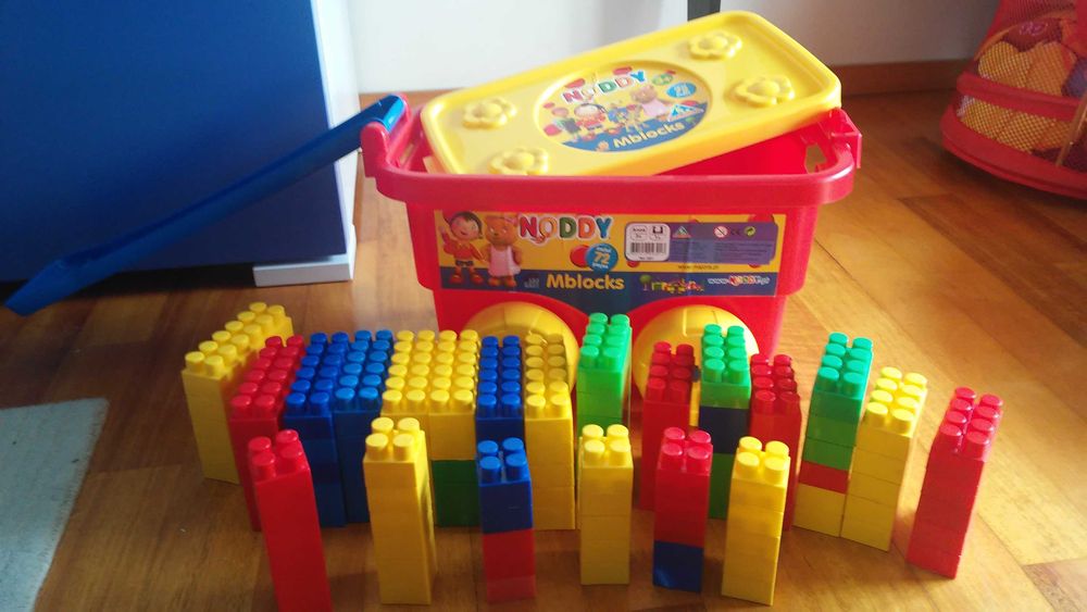 Majora - carrinho de Legos do Noddy Creixomil • OLX Portugal