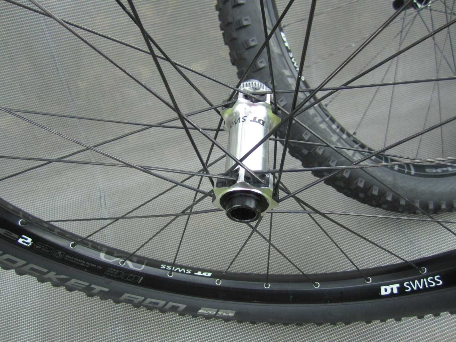 Koła 27,5 DT Swiss M1700 BOOST Ratchet System komplet mtb xc enduro ... Koła 27,5 DT Swiss M1700 BOOST Ratchet System komplet mtb xc enduro ...