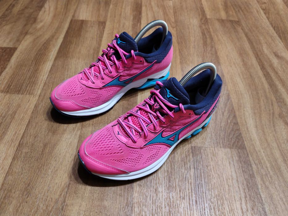 Кроссовки Mizuno Wave Rider 21: 550 грн. - Кросівки для бігу Київ на Olx