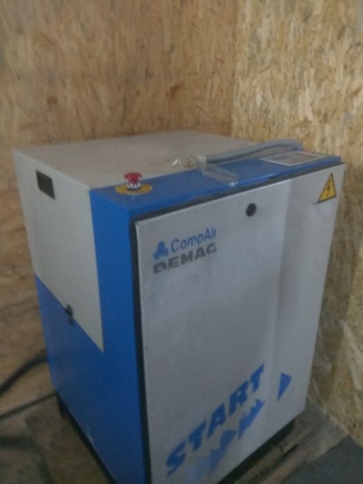Продам винтовий гвинтовий компрессор Compair demag start 026: 3 200 ...