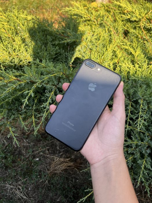IPhone 7 plus, на 32 gb: 1 000 грн. - Смартфони / мобільні телефони Великий Дальник на Olx