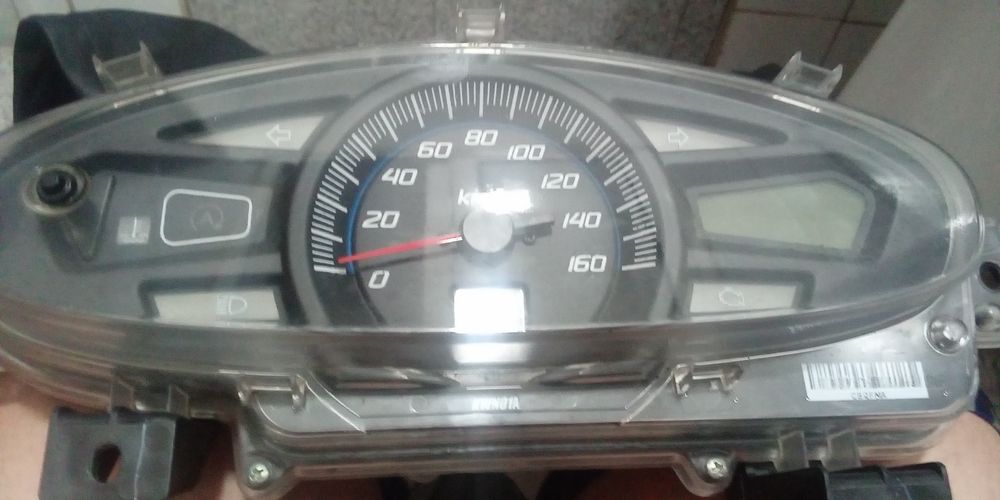 Conta km Honda pcx 125 de 2001 Pedroso E Seixezelo • OLX Portugal