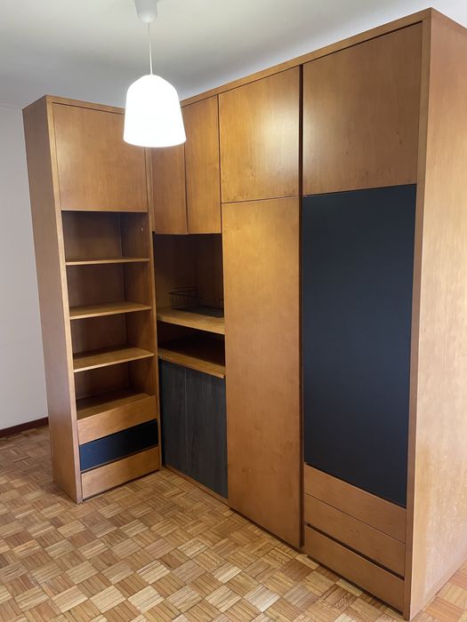 Guarda fatos para quarto Joane • OLX.pt