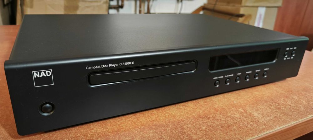 Odtwarzacz CD NAD C545 BEE stan IDEALNY Grafit (czarny) Bielsko-Biała ...