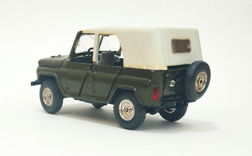 УАЗ-469 А34 1/43 Саратов: 3 000 грн. - Колекціонування Полтава на Olx