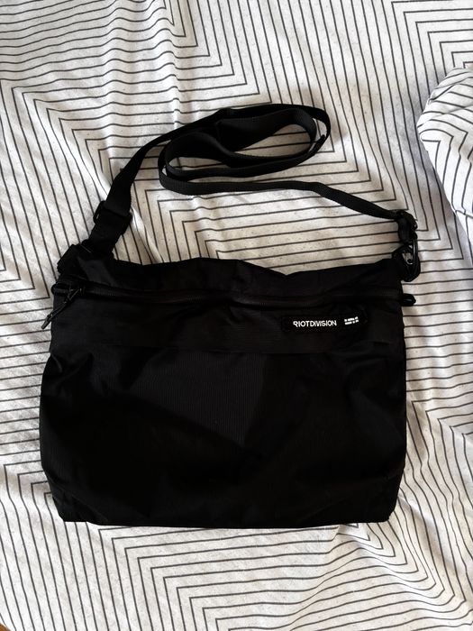 Сумка riot division: 2 000 грн. - Сумки через плече Катина на Olx