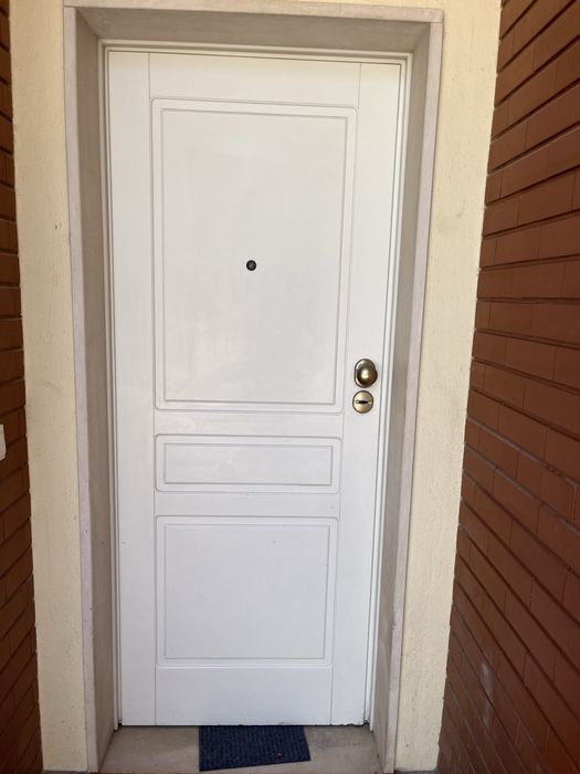 Porta blindada DIERRE Carcavelos E Parede • OLX.pt