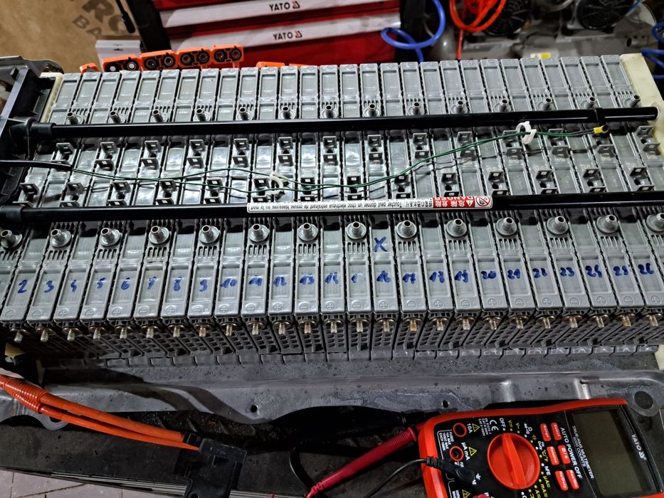 Naprawa regeneracja wymiana na nowe baterii hybrydowych Toyota Lexus ...