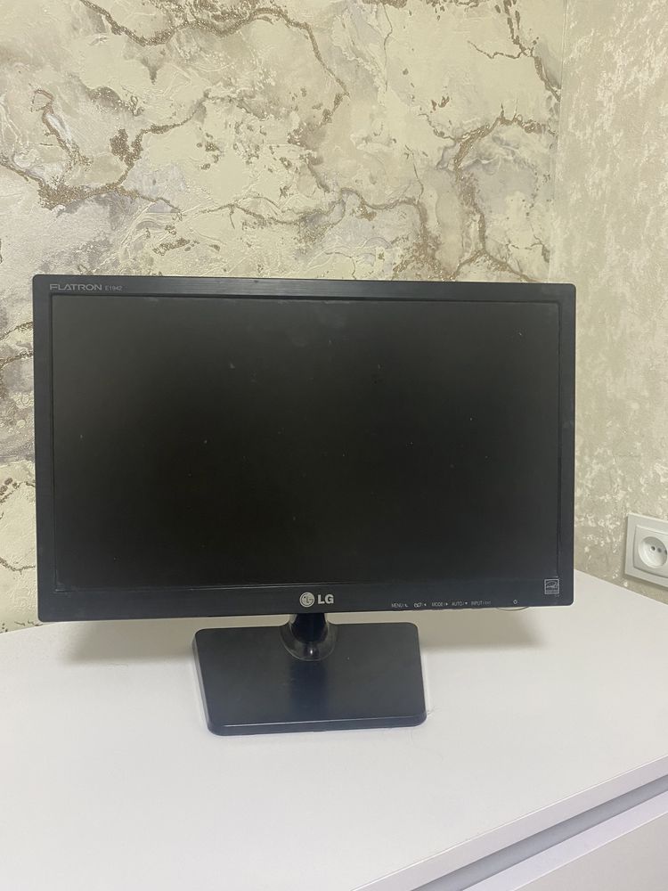 Монітор LG e1942: 600 грн. - Монітори Первомайськ на Olx