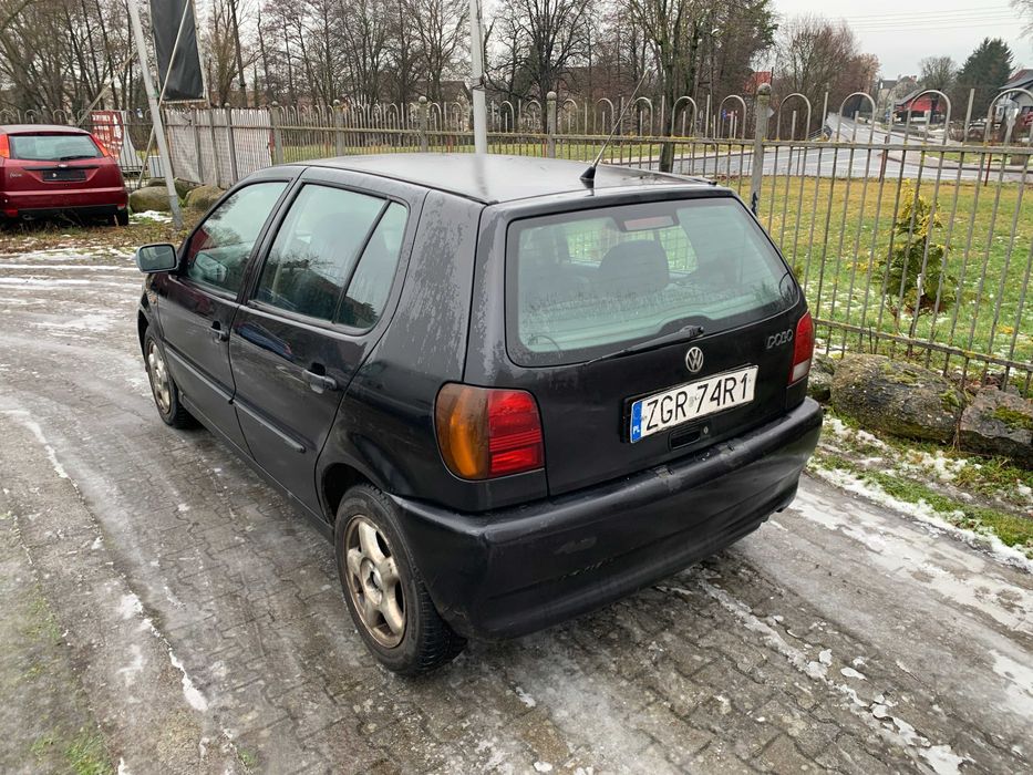 VW POLO 97r. // 1.6 / 60 KM // Automat / 5 Drzwi / Klima // Chojna • OLX.pl