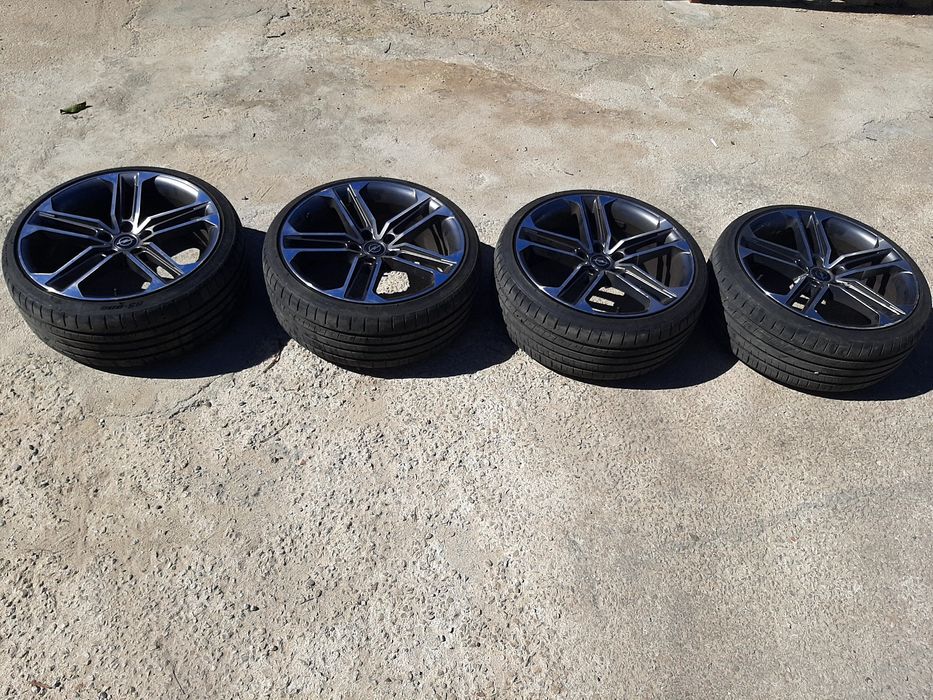 Jantes VLA 19 5x112 com pneus 225/35/19 Moita • OLX Portugal