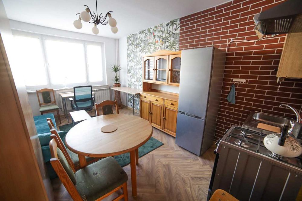 Pokój dwuosobowy dla dziewczyn z dostępem do ogródka - Pogoń. Sosnowiec ...