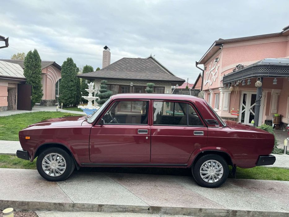 Ваз 2107 інжектор: 1 899 $ - ВАЗ Строїнці на Olx