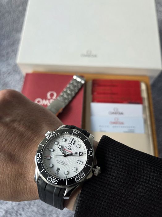 Omega Seamaster 300 Bond Biała Łódź Widzew • OLX.pl